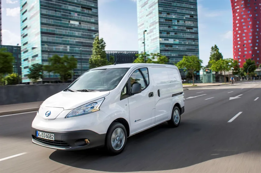 First drive Nissan e NV200 Tekna Rapid Plus van review Van reviews